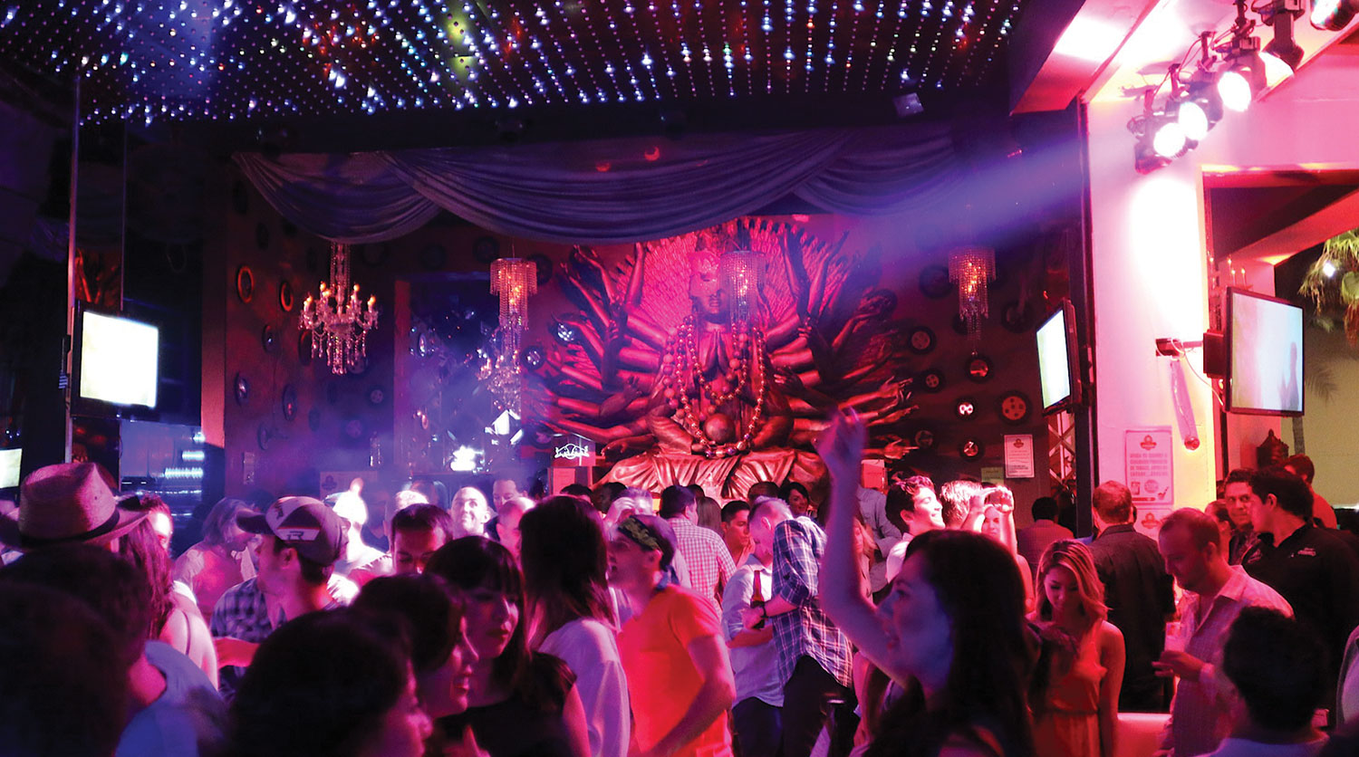 PARTY HOPPER - Pacific BaySide